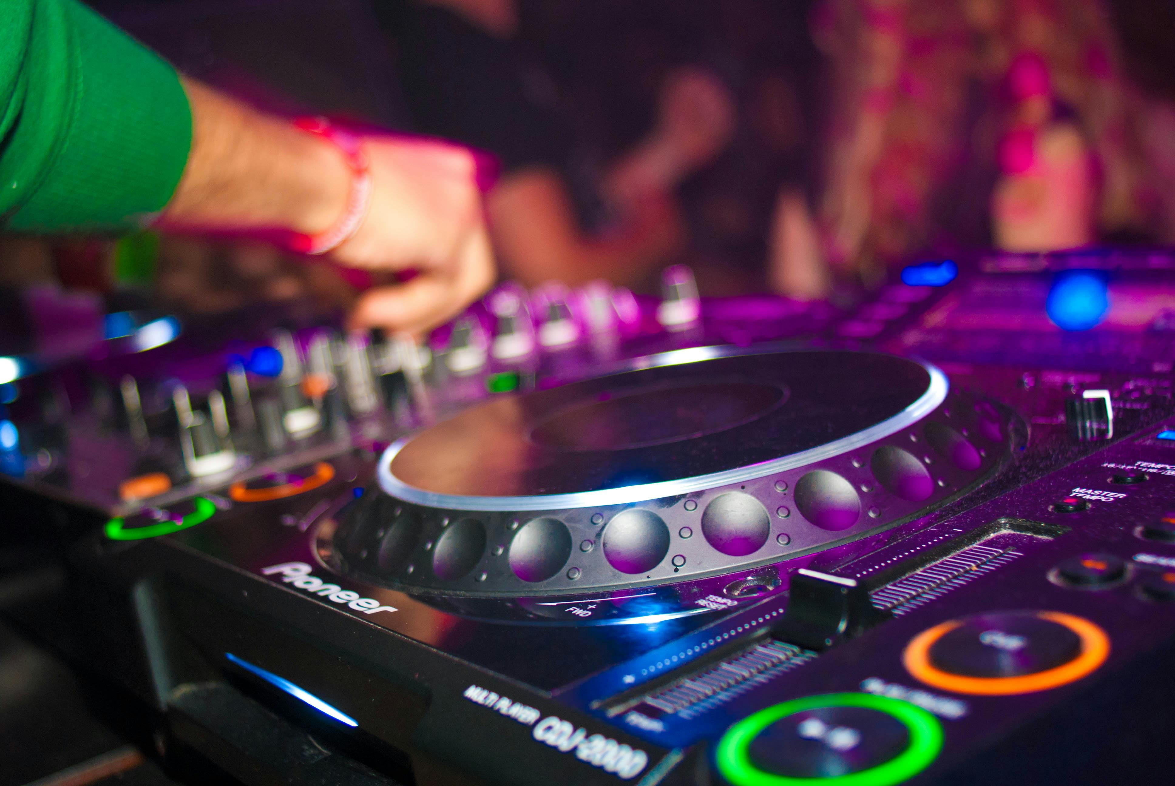 6 mejores discotecas en Madrid de TECHNO