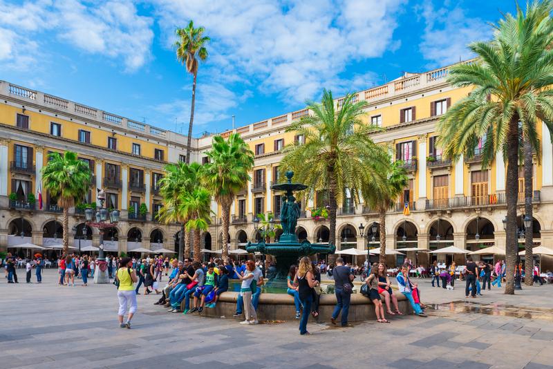 8 sitios donde comer cerca de Plaza REAL en Barcelona